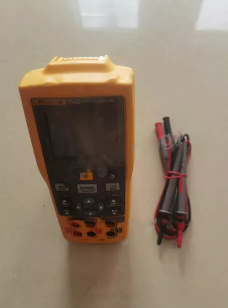 Fluke 712C RTD Calibrator